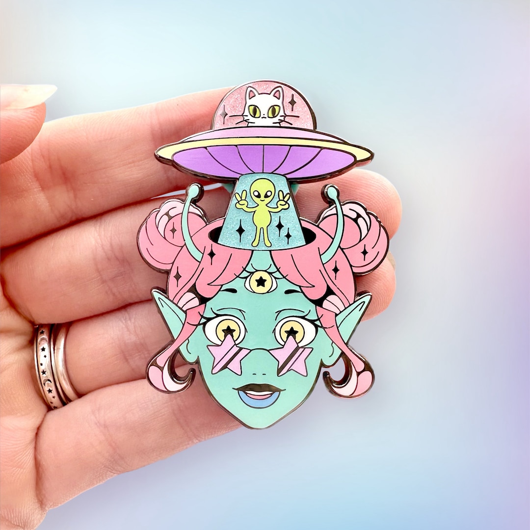 I Believe Enamel Pin, Kawaii Anime Girl Lapel Pin, Cute Trippy Hat Pin ...