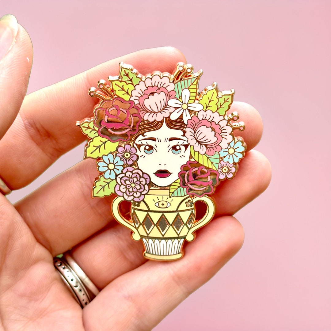 Bouquet Enamel Pin, Kawaii Anime Girl Lapel Pin, Cute Trippy Hat Pin ...