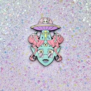 I Believe Enamel Pin, Kawaii Anime Girl Lapel Pin, Cute Trippy Hat Pin ...