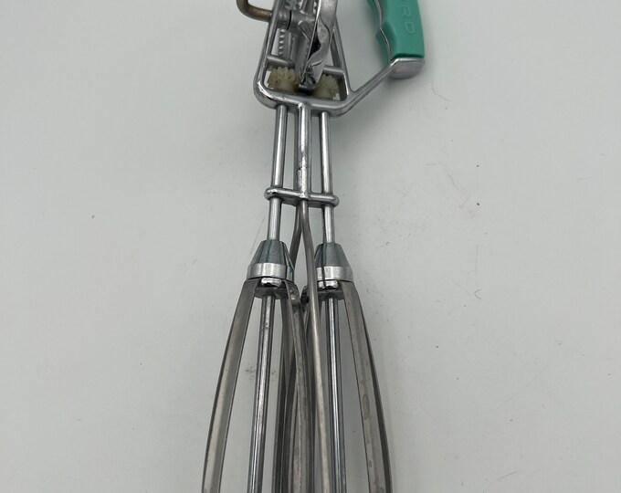 Vintage Maynard Hand Mixer Blue - Etsy