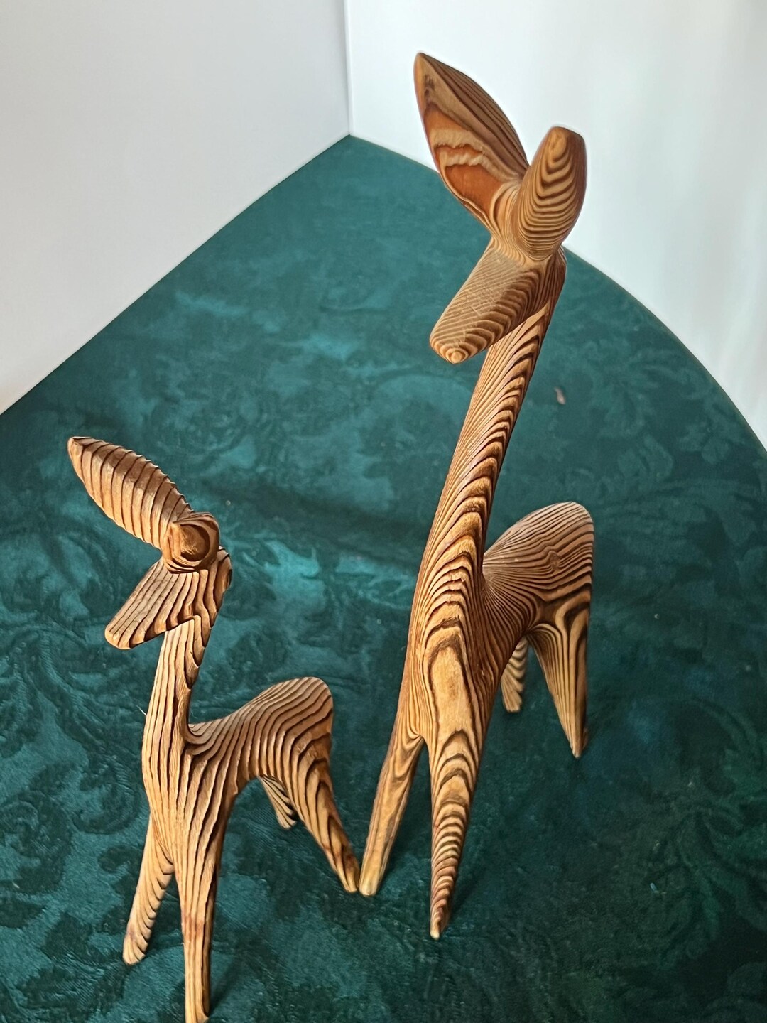 Pair of Vintage MCM Hand Carved Deer - Etsy