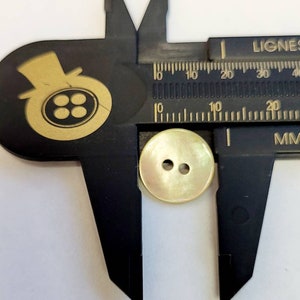 Agoya Shell Button - Etsy