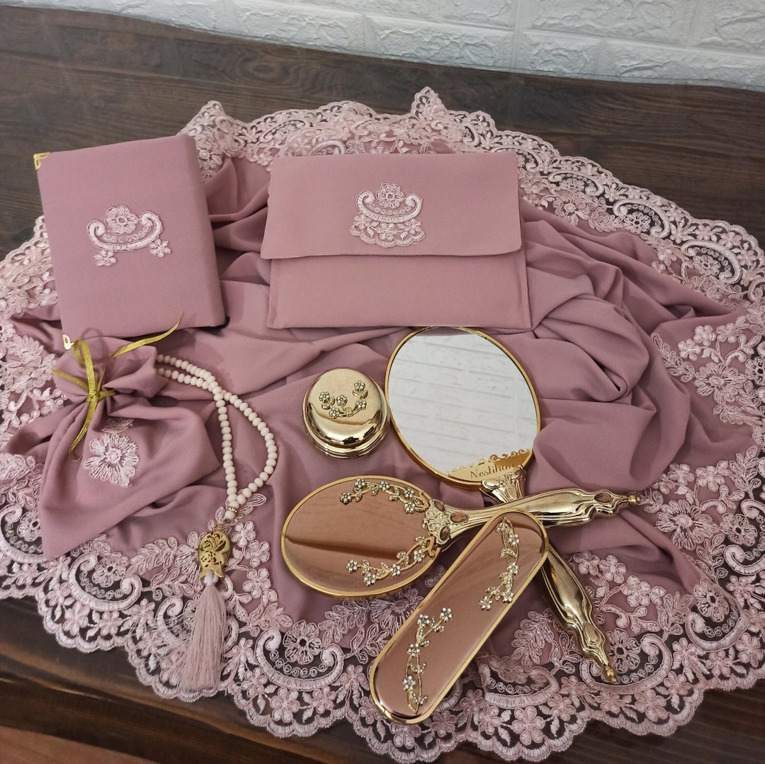Powder Pink Quran Gift Set, Medina Silk Scarf, Islamic Wedding Favors ...