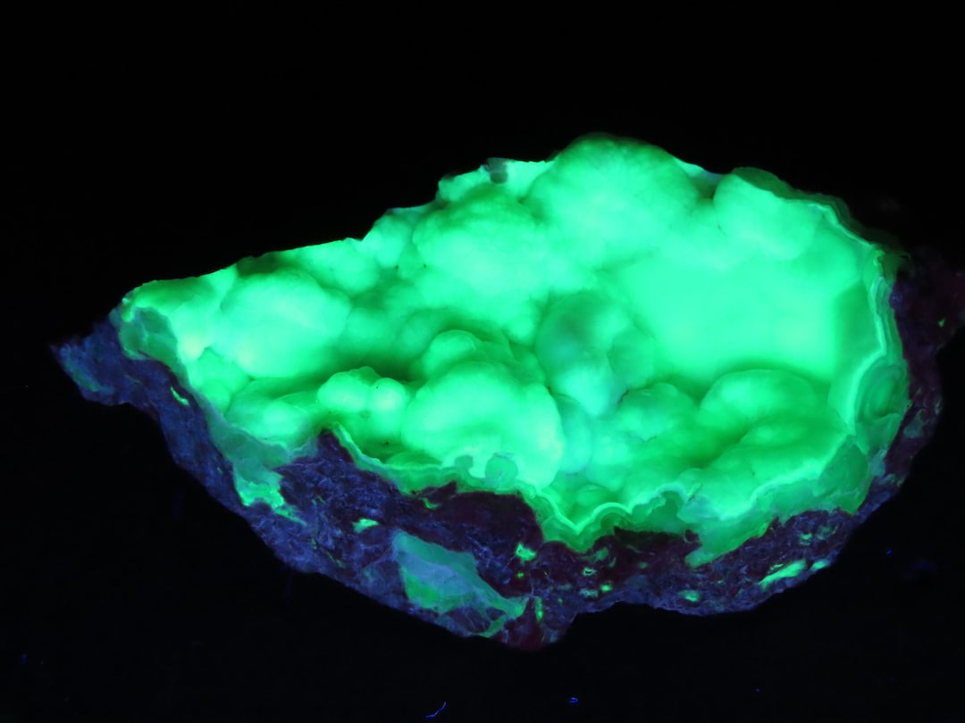 Super Bright Green Fluorescent Chalcedony Specimen - Etsy