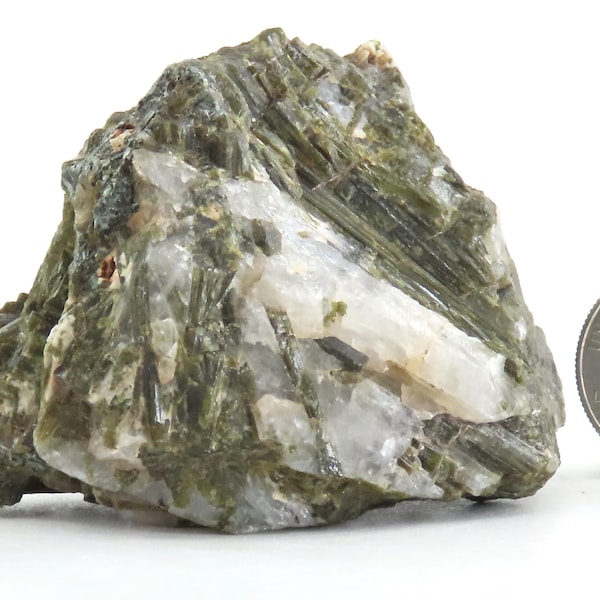 Actinolite Specimen - Etsy