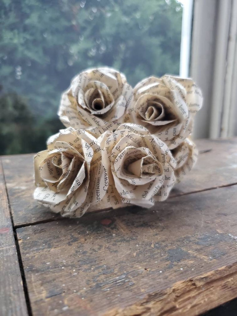 6 Paper Roses Book Page Flowers Bookish Wedding Decor Paper - Etsy