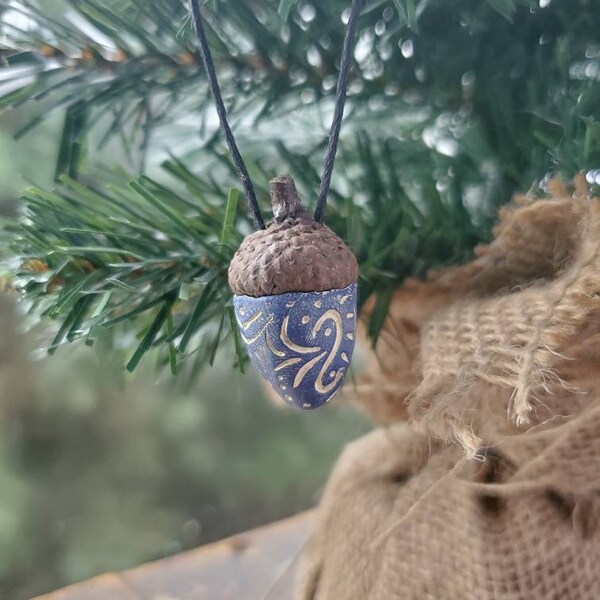 Painted Acorns - Etsy