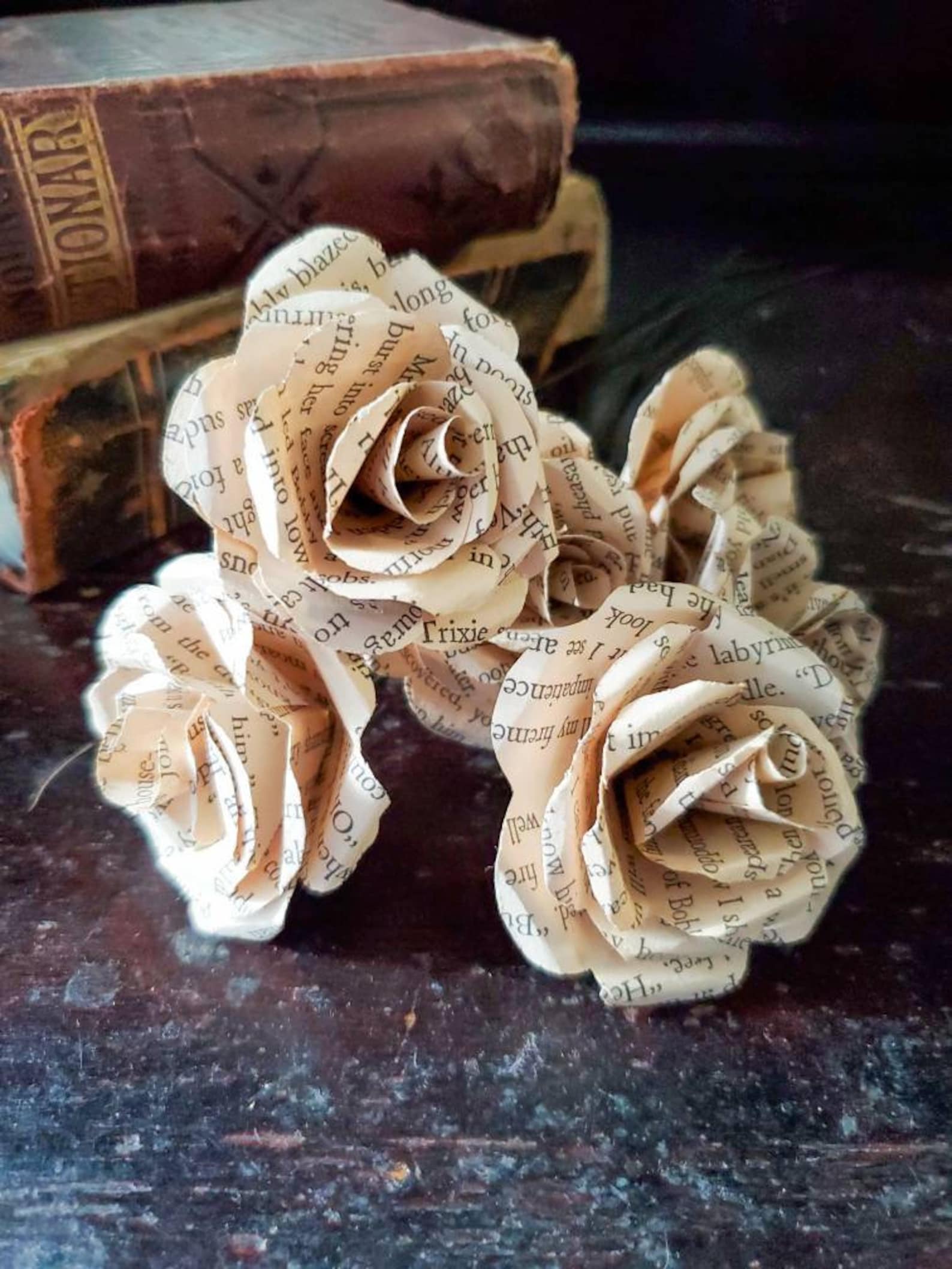 6 Paper Roses Book Page Flowers Bookish Wedding Decor Paper - Etsy