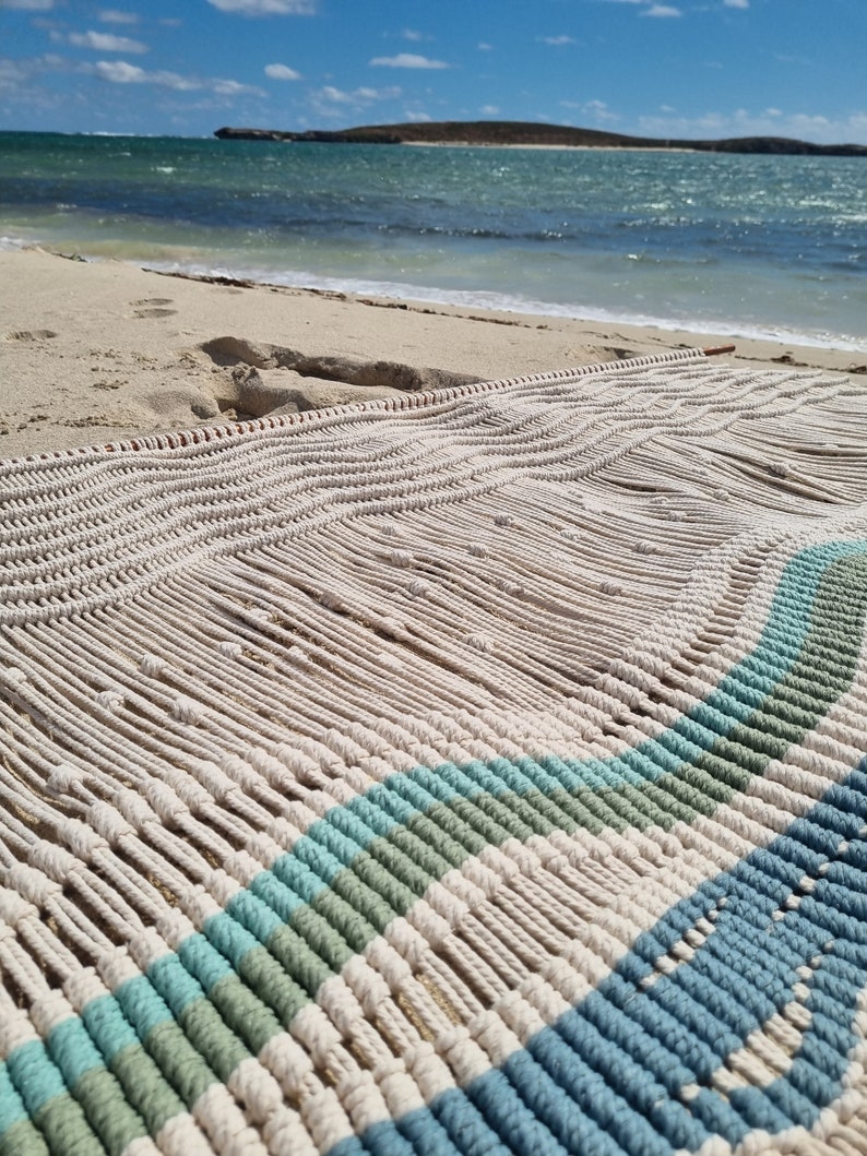 Seashells : Macrame Wall Hanging - Contemporary Design - Modern Macrame ...