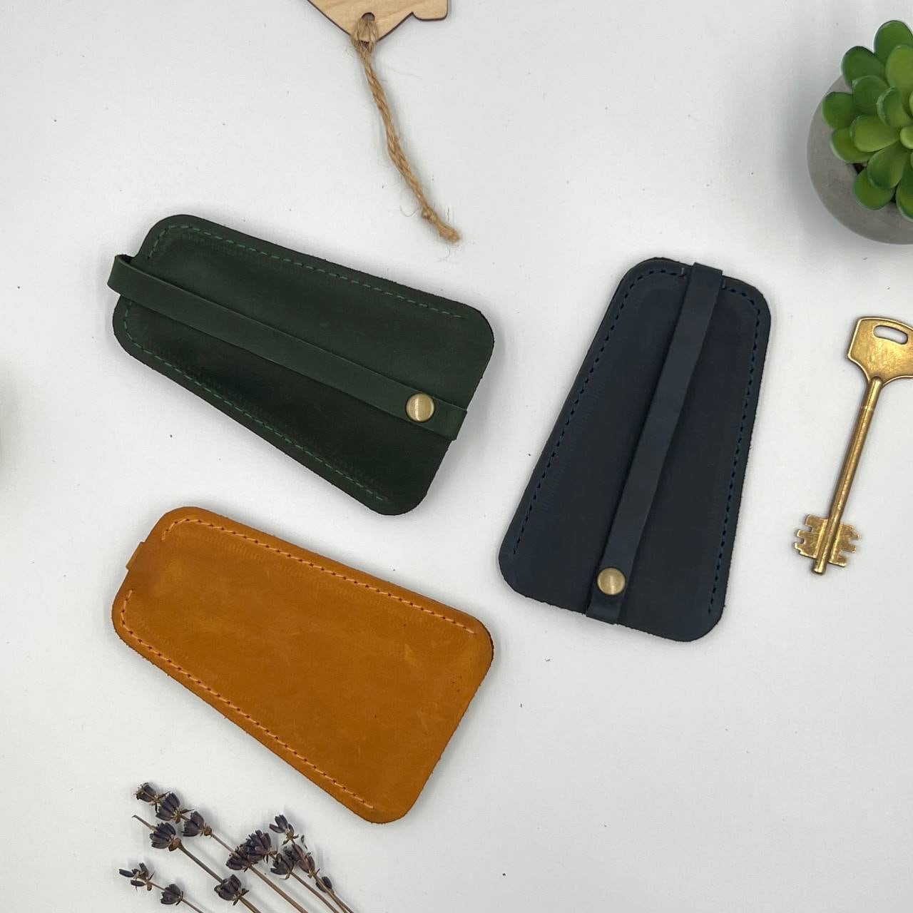 Handmade Crazy Horse Leather Key Holder Pouch: Vintage Style - Etsy