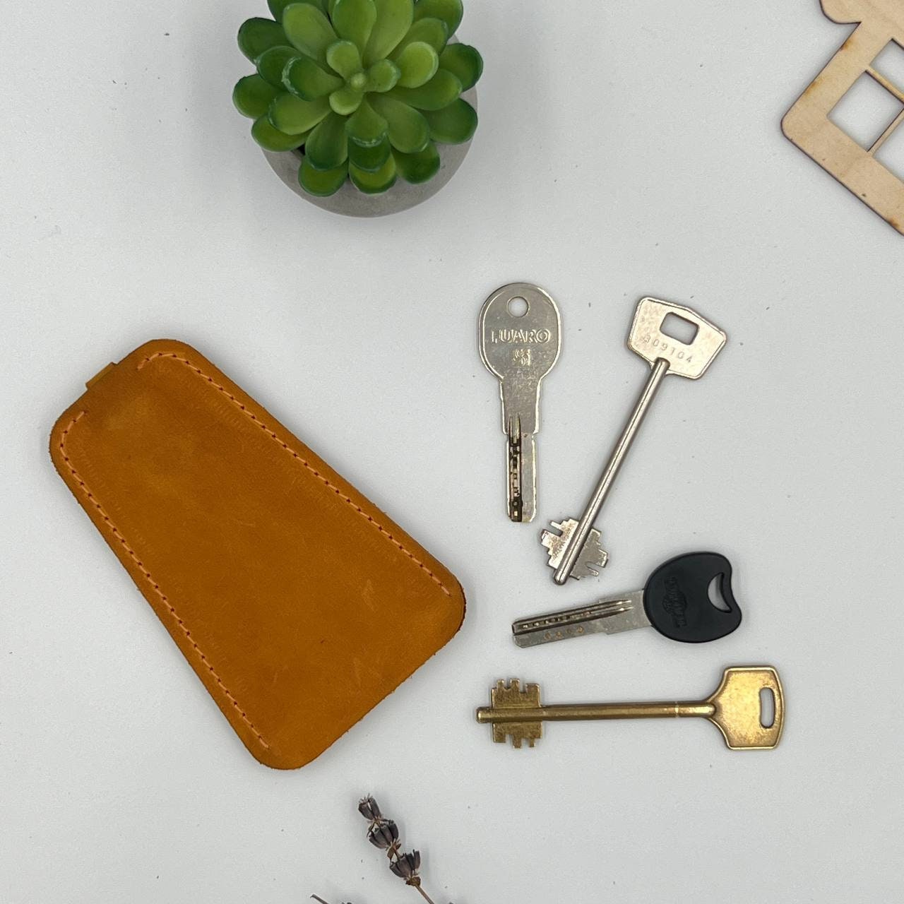 Handmade Crazy Horse Leather Key Holder Pouch: Vintage Style - Etsy