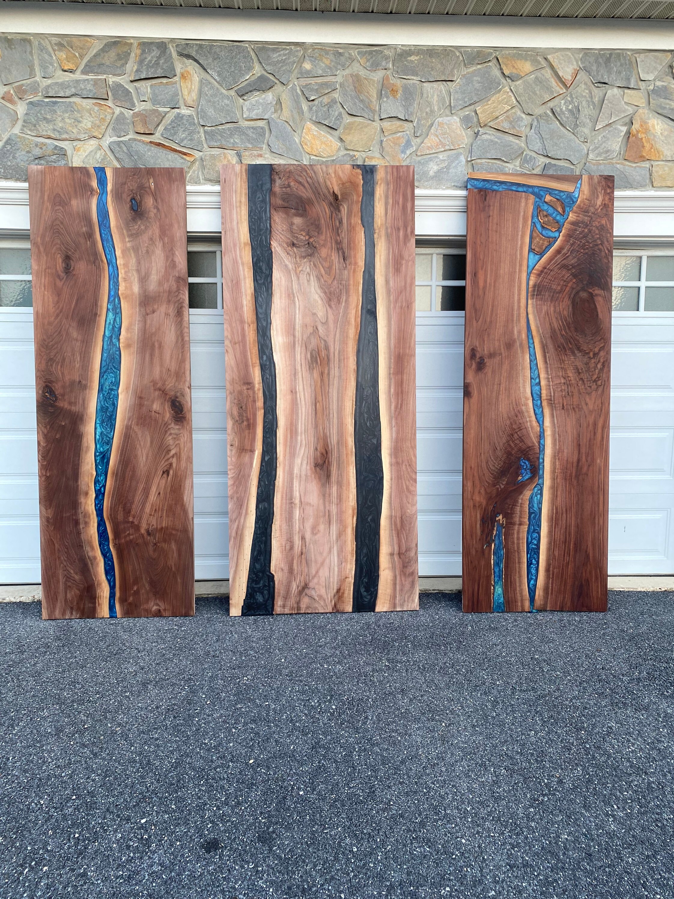 Custom Live Edge Wood Tables, Barn Doors and Mirrors, and Epoxy Resin ...