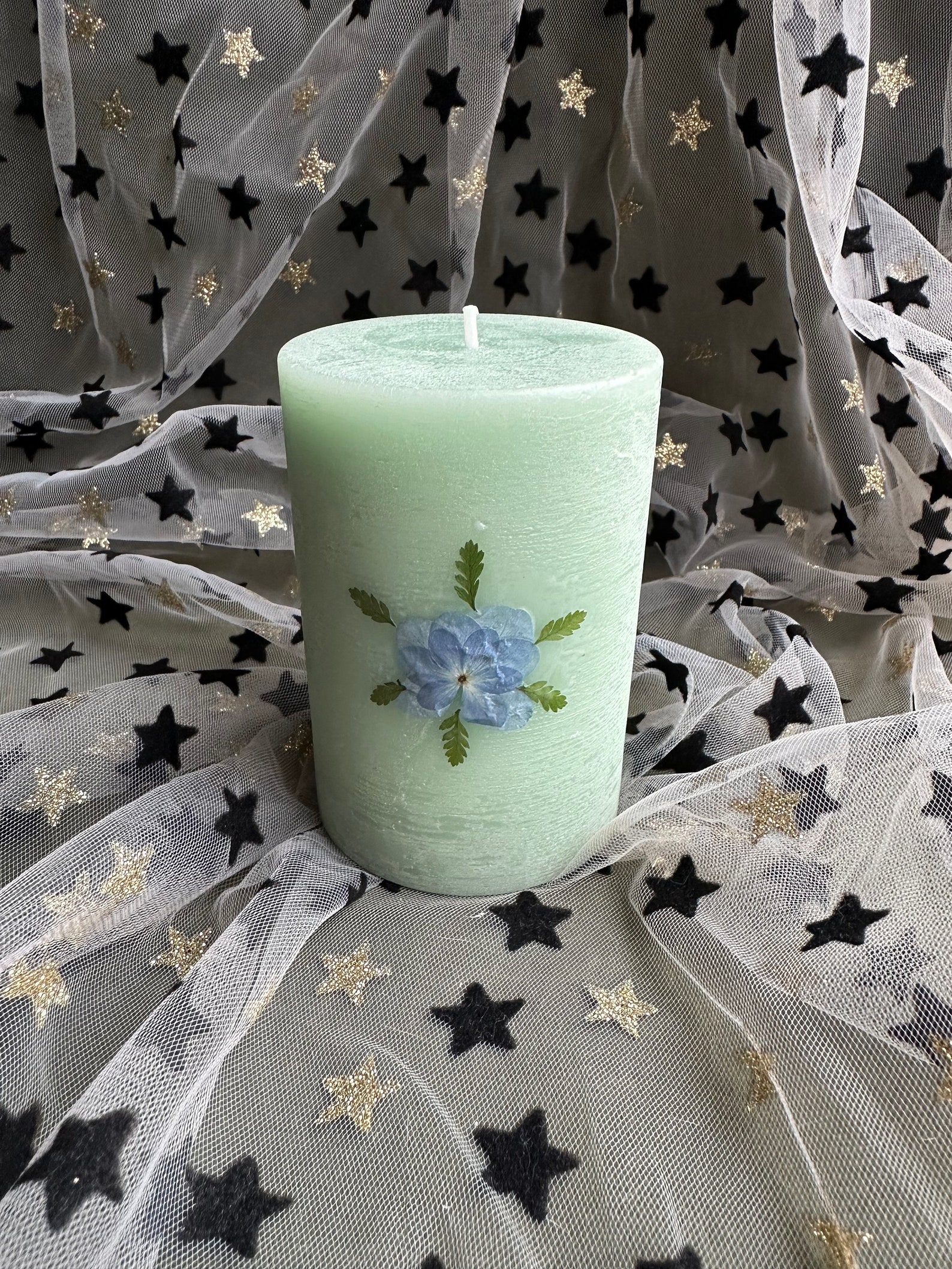 Blue Hydrangeas &light Green Candle . A Scented Pressed Flower Candle ...
