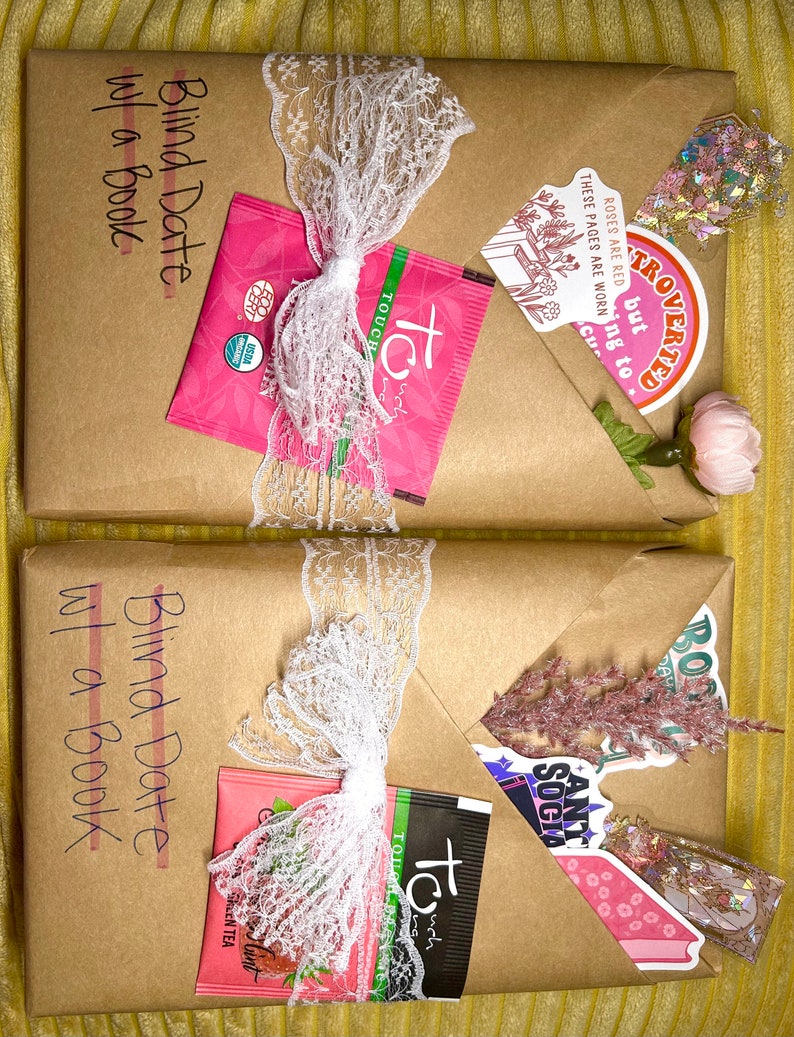 Blind Date With a Book - Etsy