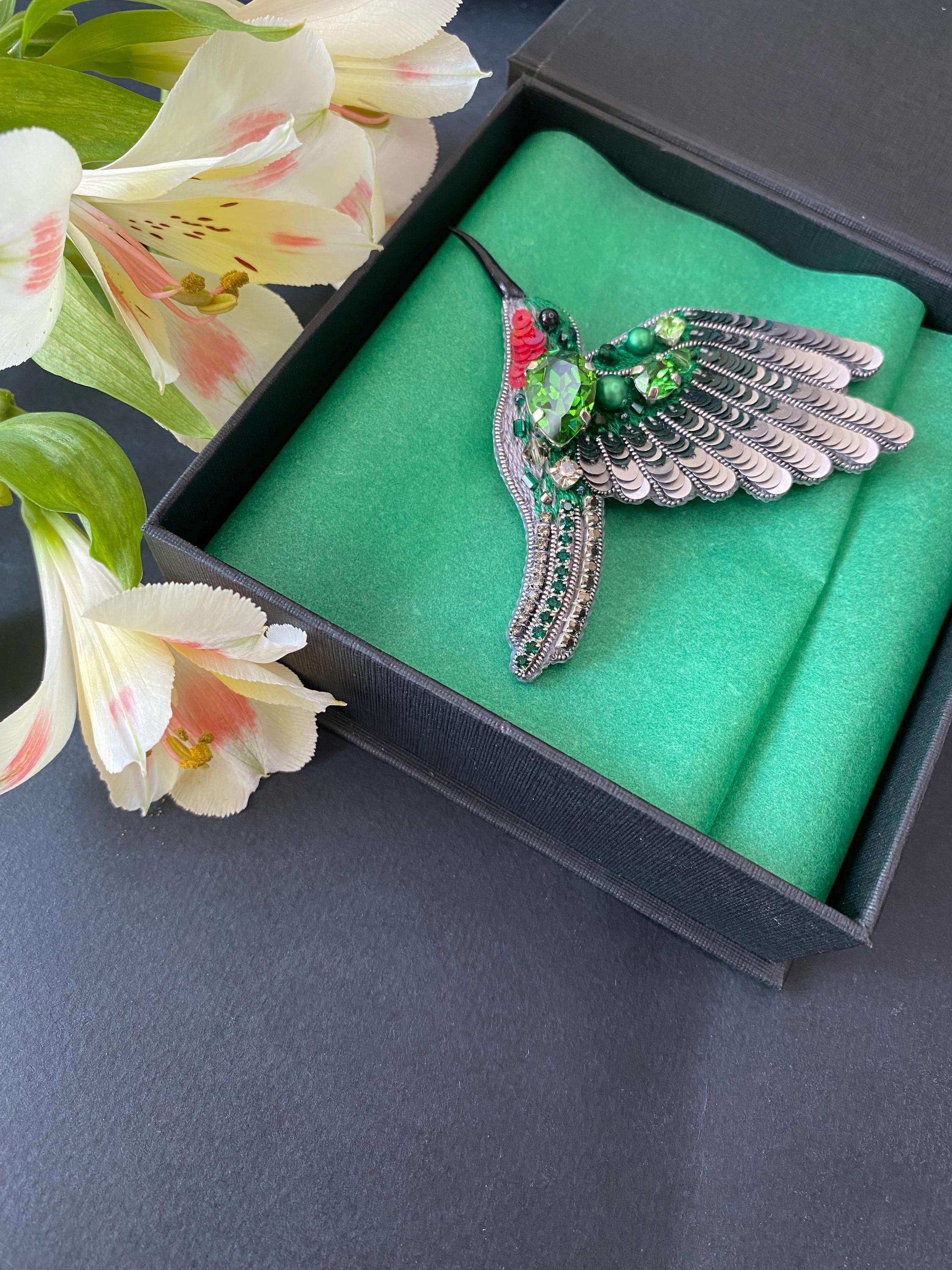 Ruby-throated Hummingbird Brooch, Handmade Embroidered Bird Pin - Etsy