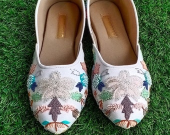 Punjabi Mojdi Women - Etsy