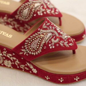 Ethnic Indian Women Velvet / Suede/synthetic Leather Shoe With ...