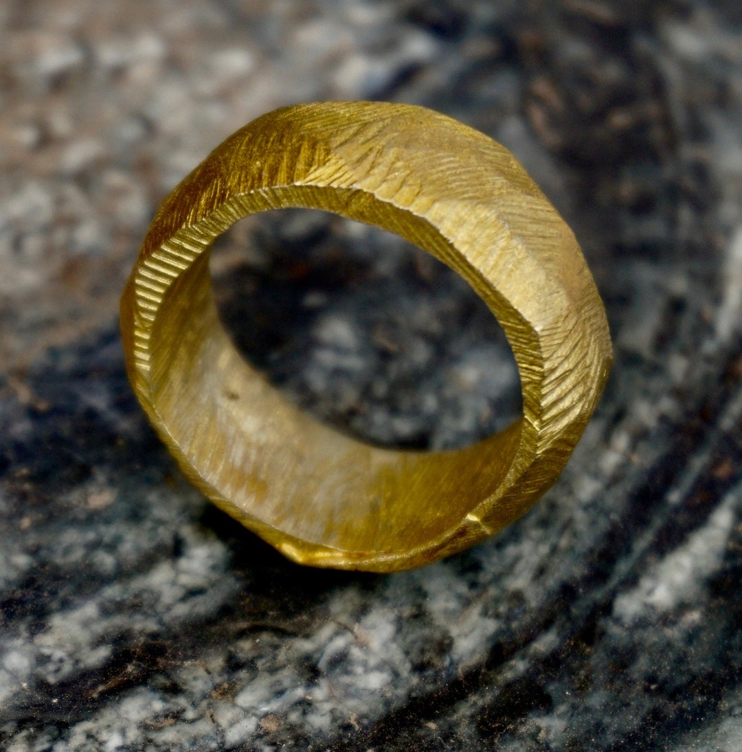 Faceted Texture Band Ring - Etsy