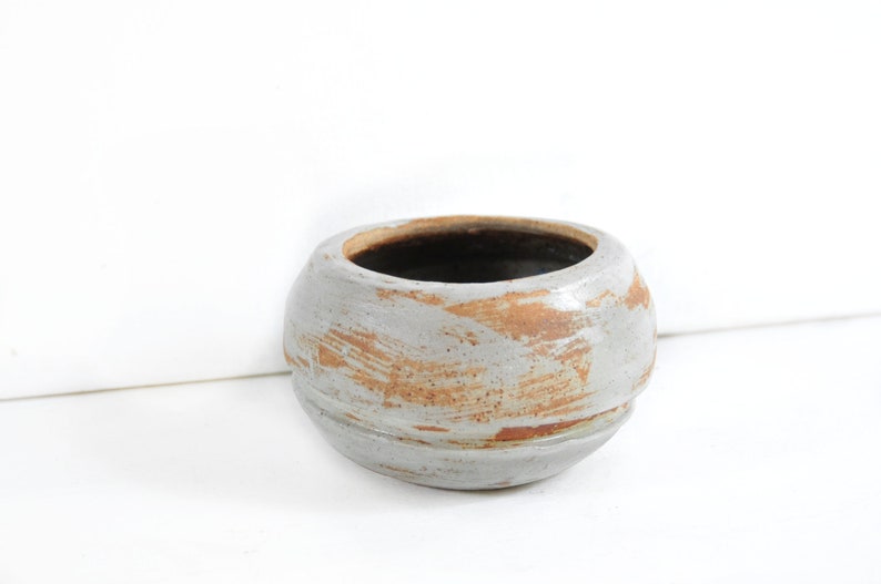 Miss Kendall: Vintage Pottery Planter - Etsy