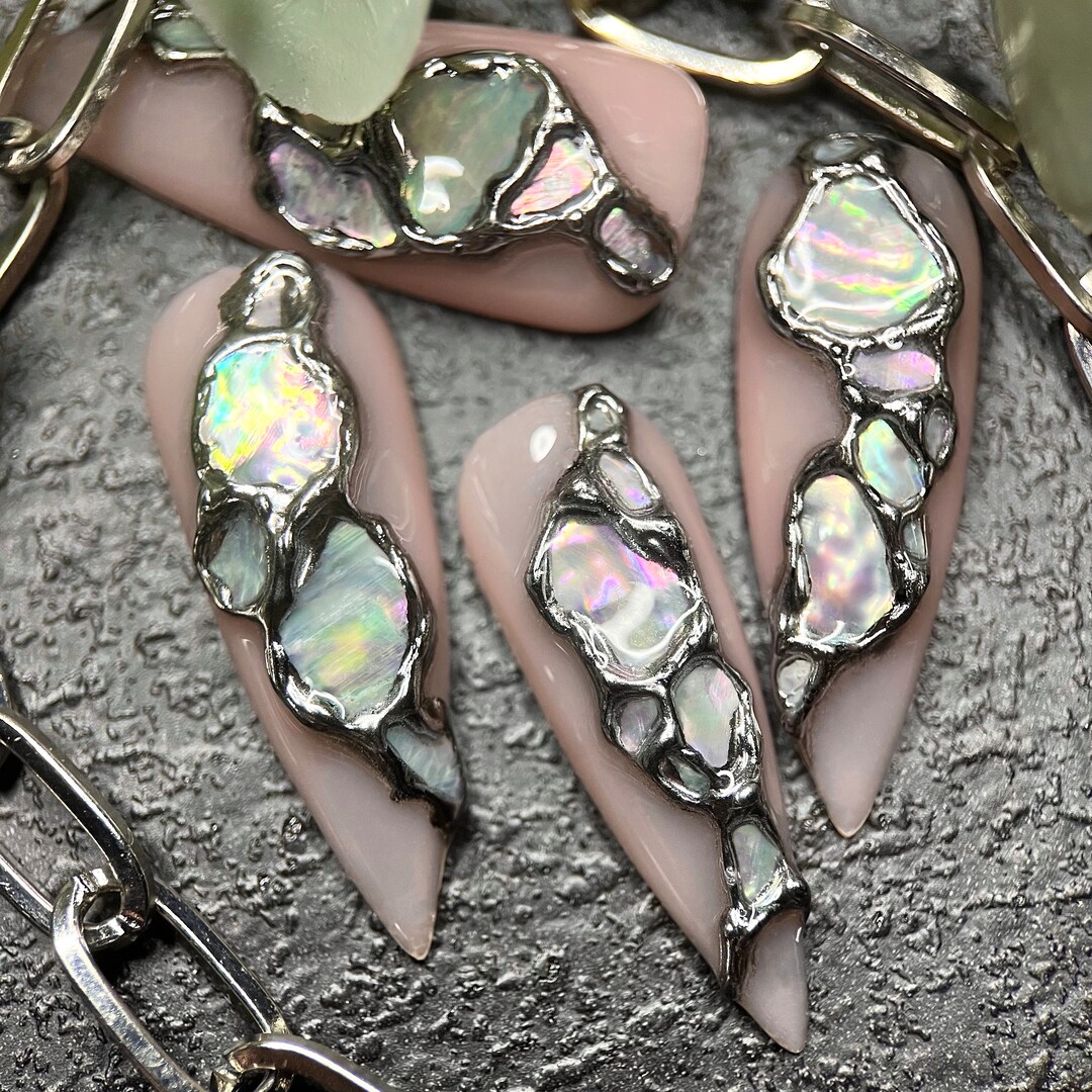 CLIO Pale Pink, Blue & Purple Iridescent 3D Abalone Shell Silver Chrome ...