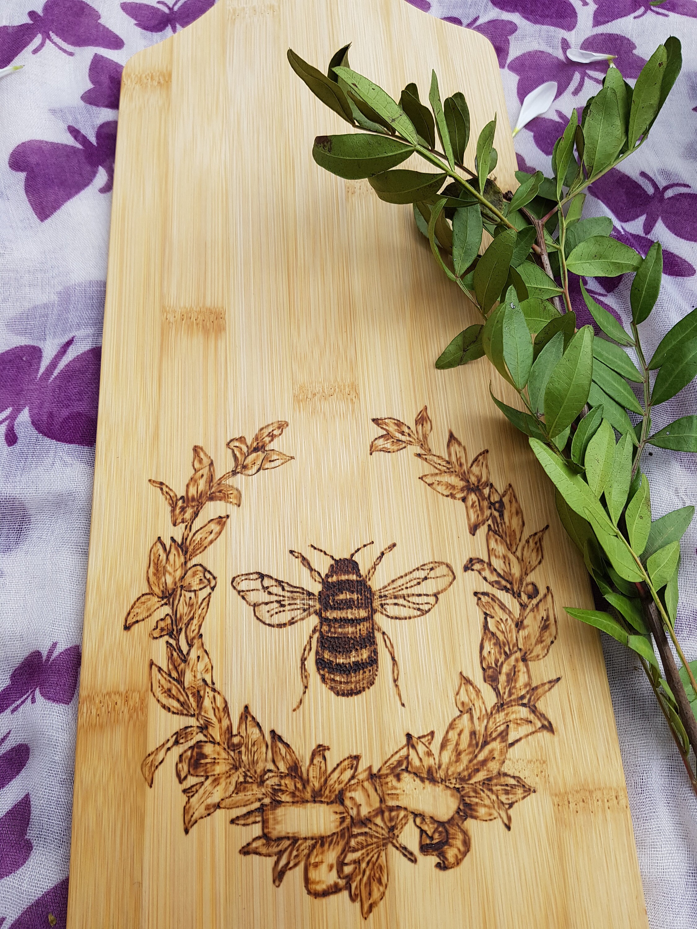 Pyrography Bamboo Serving Board ,cheese Board, Chopping Board With Bee ...