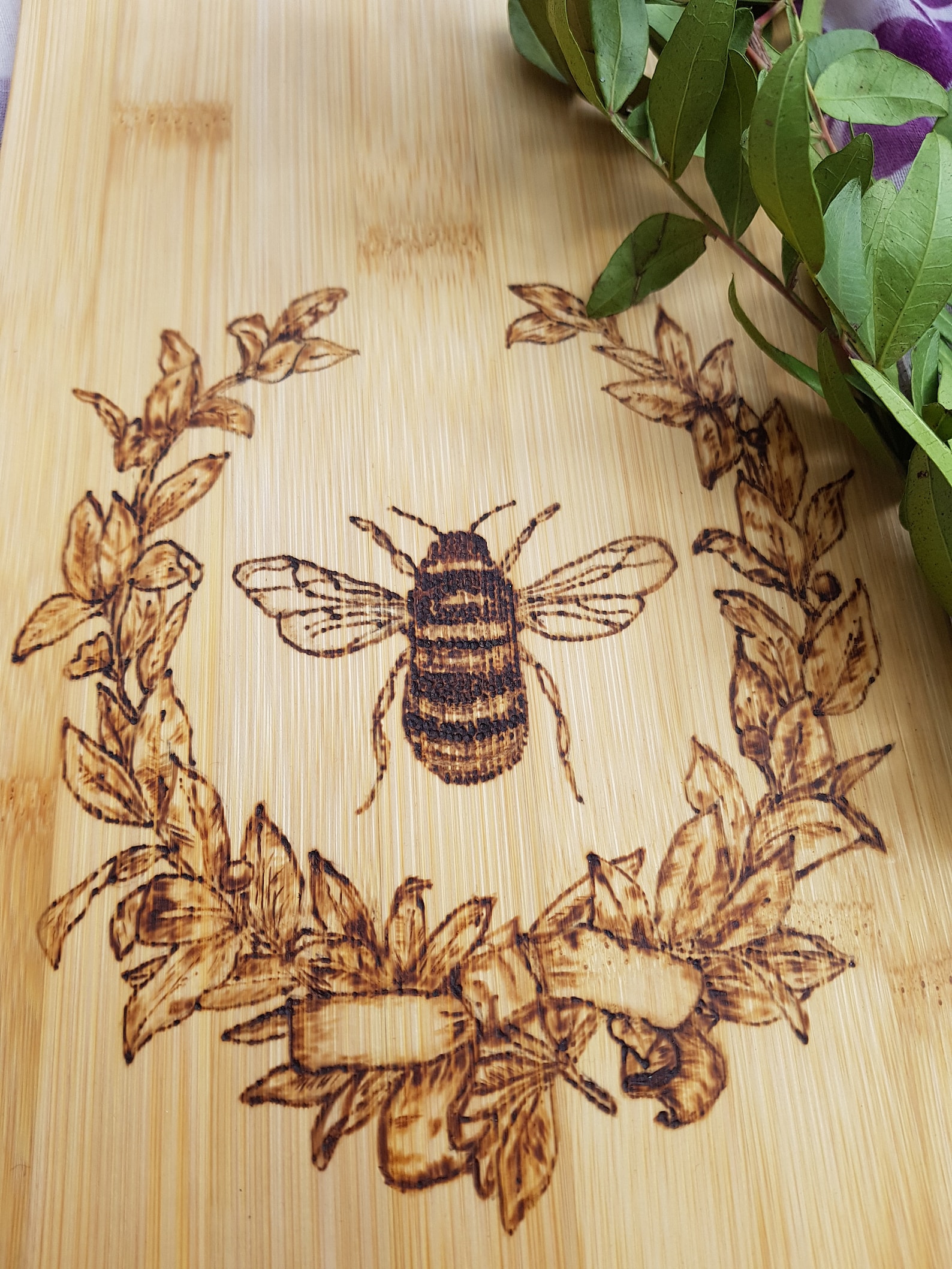 Pyrography Bamboo Serving Board ,cheese Board, Chopping Board With Bee ...