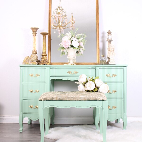 Vintage Vanity Table - Etsy