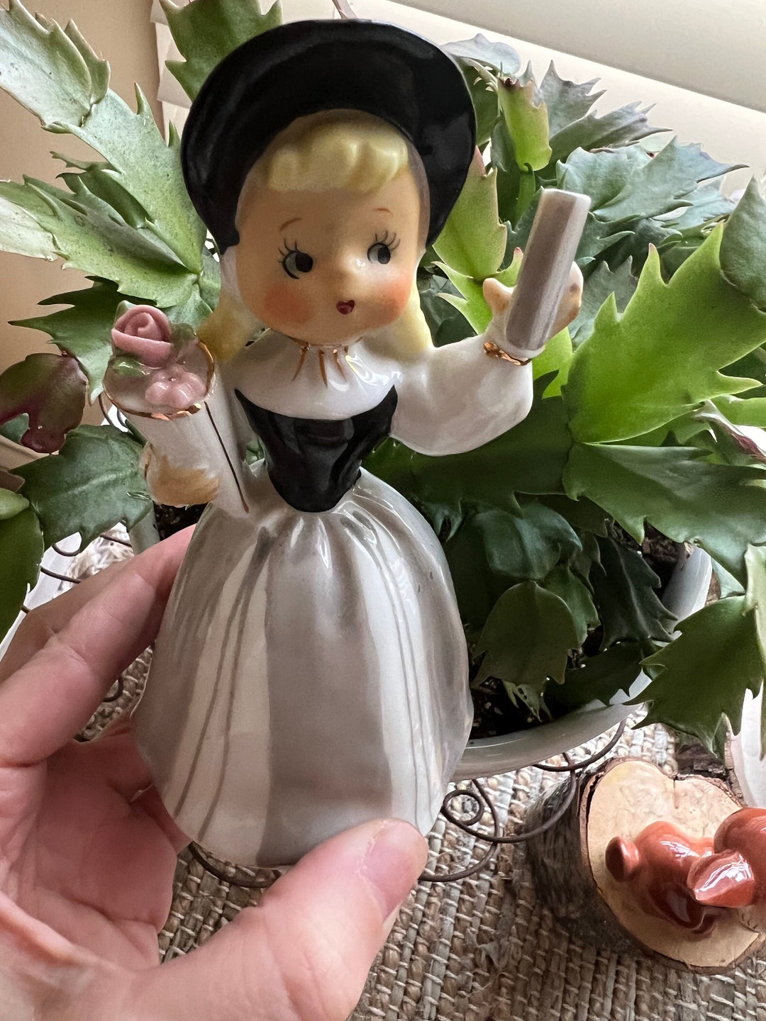 Vintage Kitschy Ceramic Flower Girl Napco? - Etsy