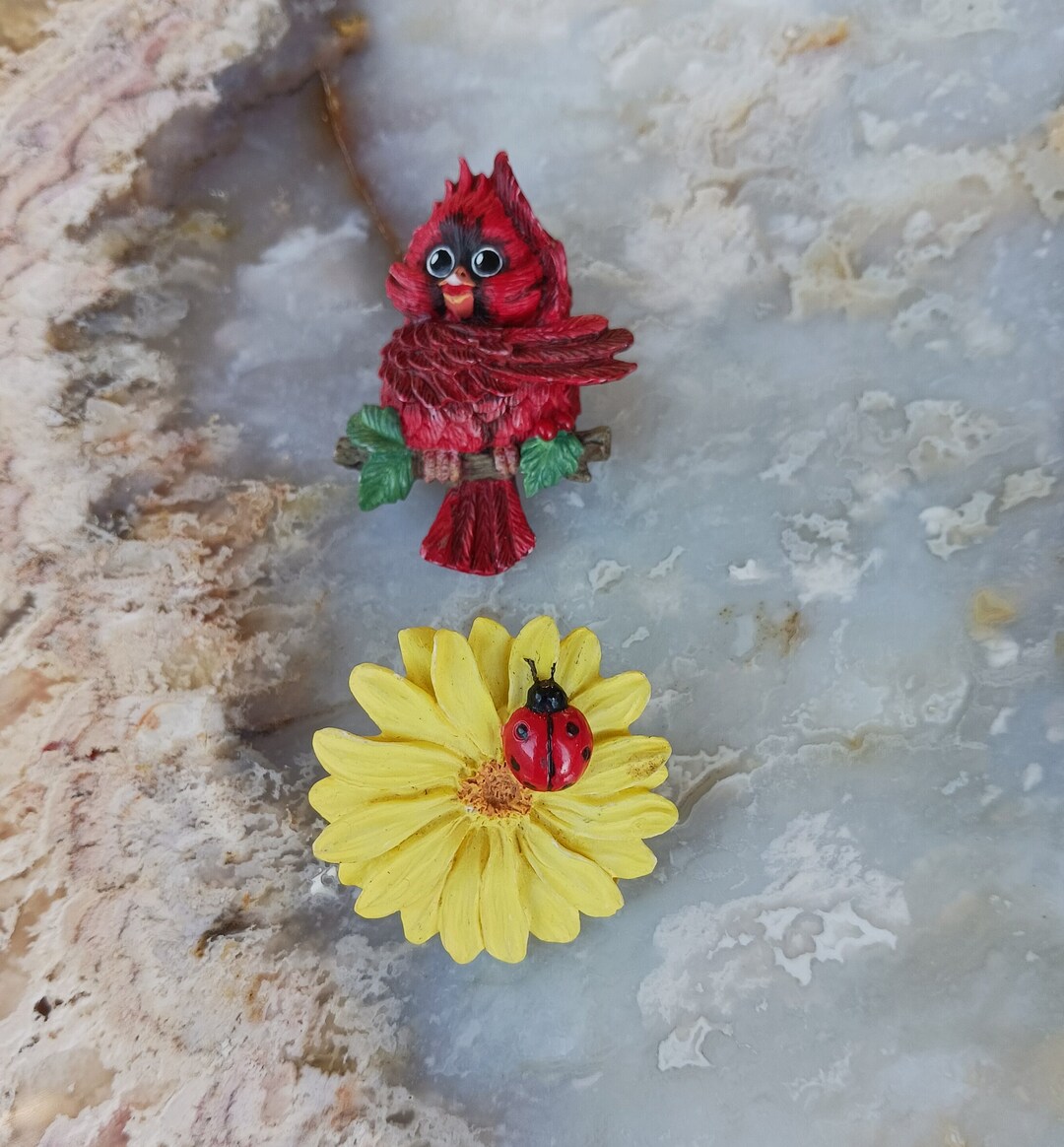 Red Cardinal 3 D Brooches and Daisy With Ladybug Handmade Vintage ...
