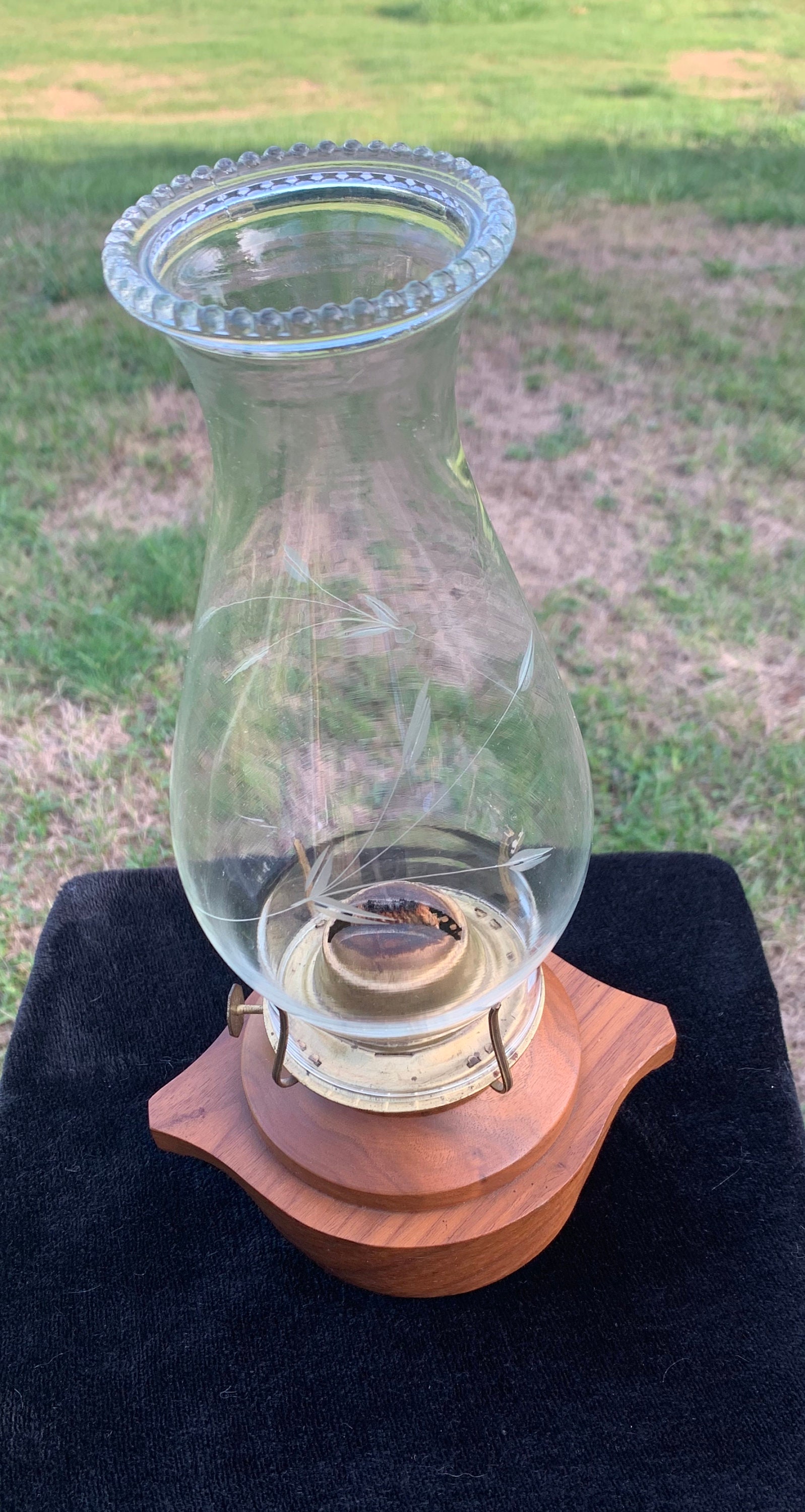 Large Vintage Eagle Glass Oil Lamp Wooden Base - Etsy