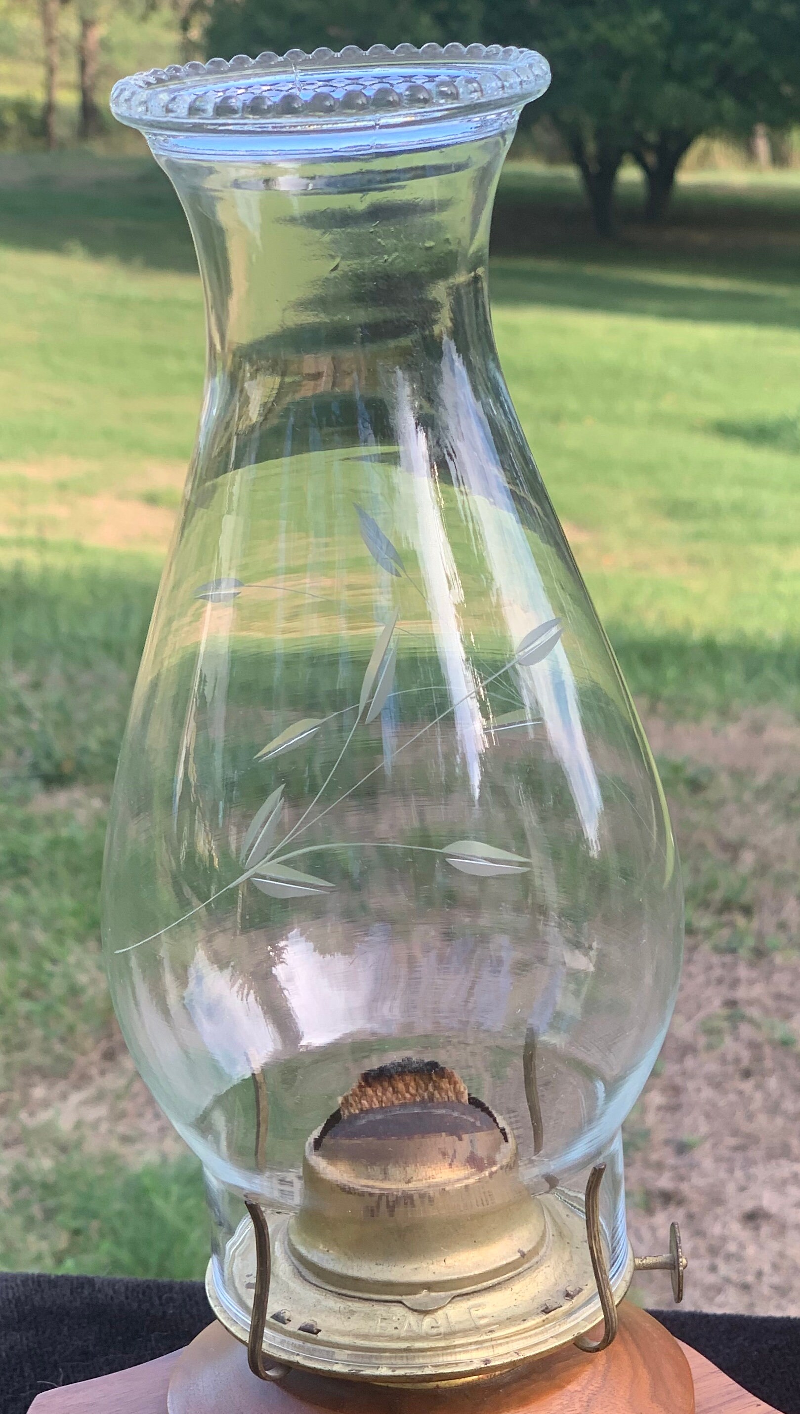 Large Vintage Eagle Glass Oil Lamp Wooden Base - Etsy