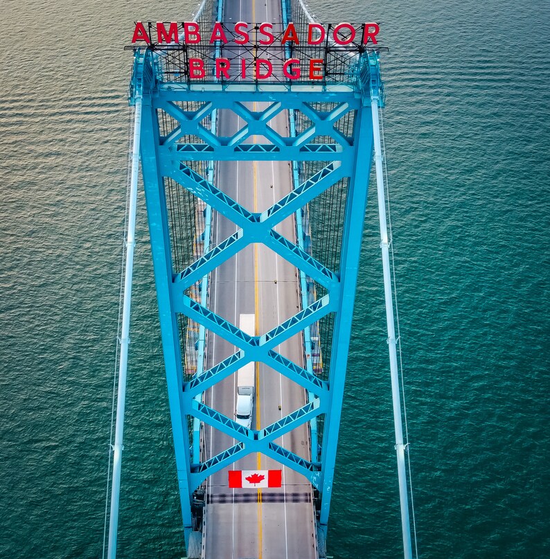 Ambassador Bridge Canadian Flag Overview Bridge Close up Bridge ...