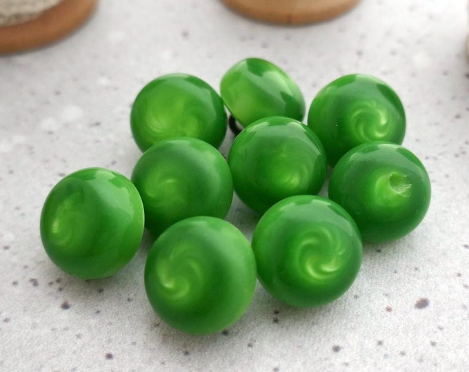 Bright Green Buttons, 15mm 5/8 Inch - Super Chunky Spinwheel Inner Glow ...