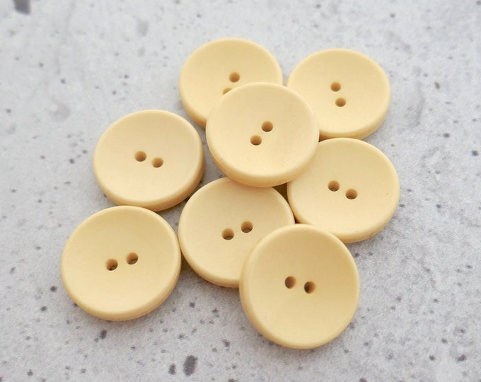 Pastel Yellow Buttons, 18mm .71 Inch - Mellow Light Yellow Sewing ...