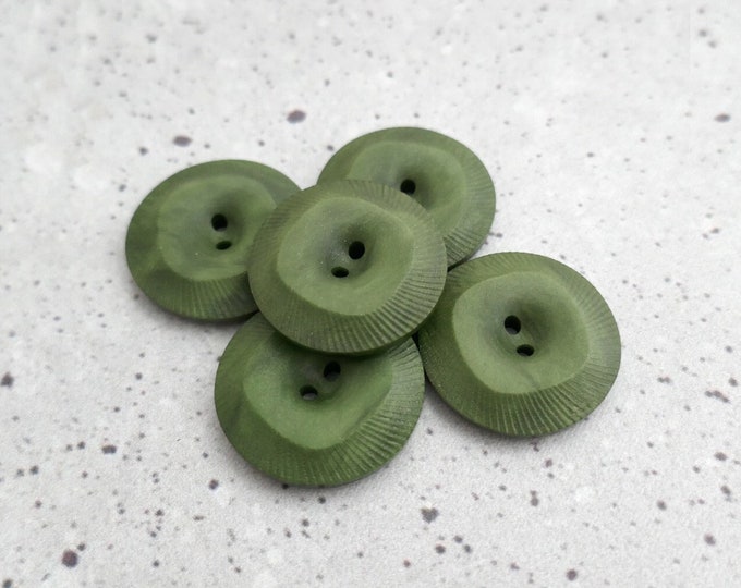 Inverness Green Buttons, 28mm 1-1/8 Inch - Modern Etched Ivy Green Coat ...