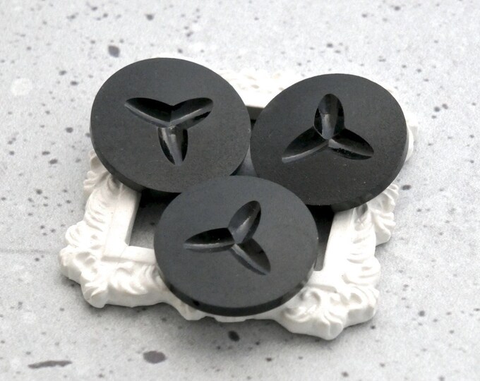 Black Triangular Buttons, 16mm 5/8 in Small Satin Black Triangle Sew ...