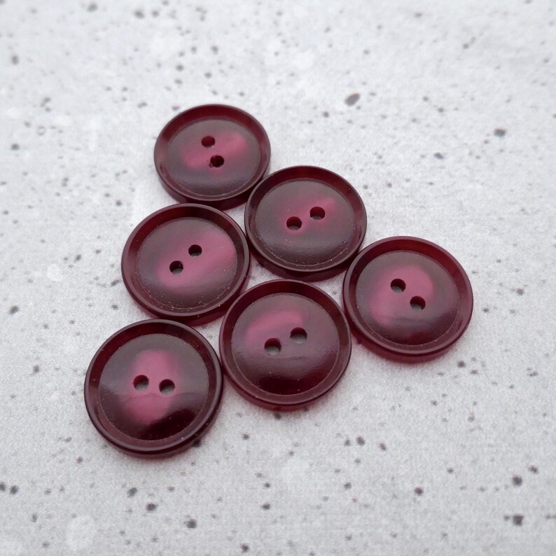 Dark Pink-red Buttons, ≈15mm 5/8" - Low-profile Glossy Garnet-red Sew ...