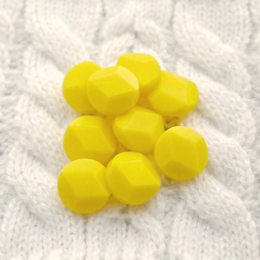 Lil' Yellow Buttons, 13mm 1/2 Inch - Faceted Diamond 1950s Primary ...
