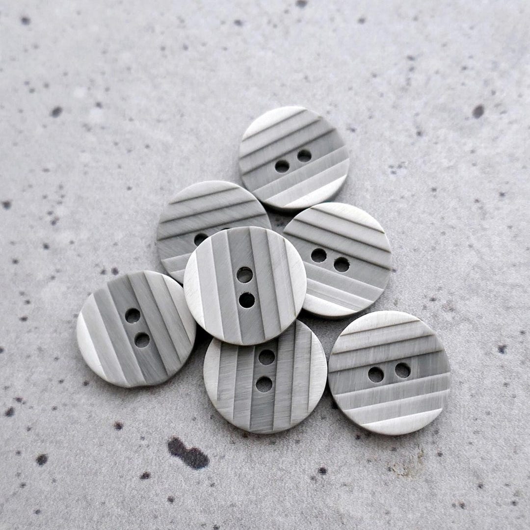 Striped Gray Buttons, 18mm .71 Inch - Lineal Ombre Grey 2-hole Sew ...