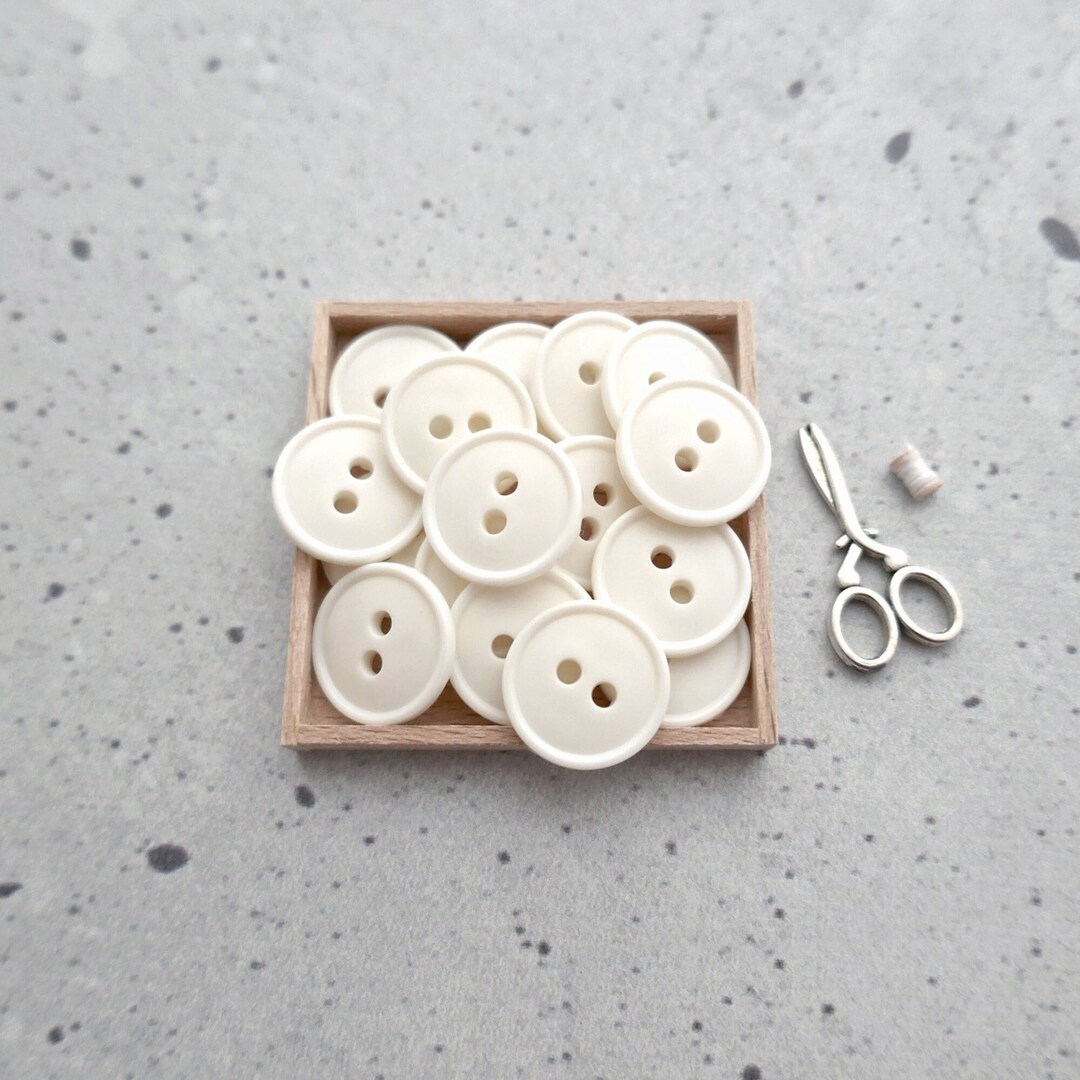 Small White Sew-throughs, 15mm 5/8 In. - Skinny Glossy Rim White ...