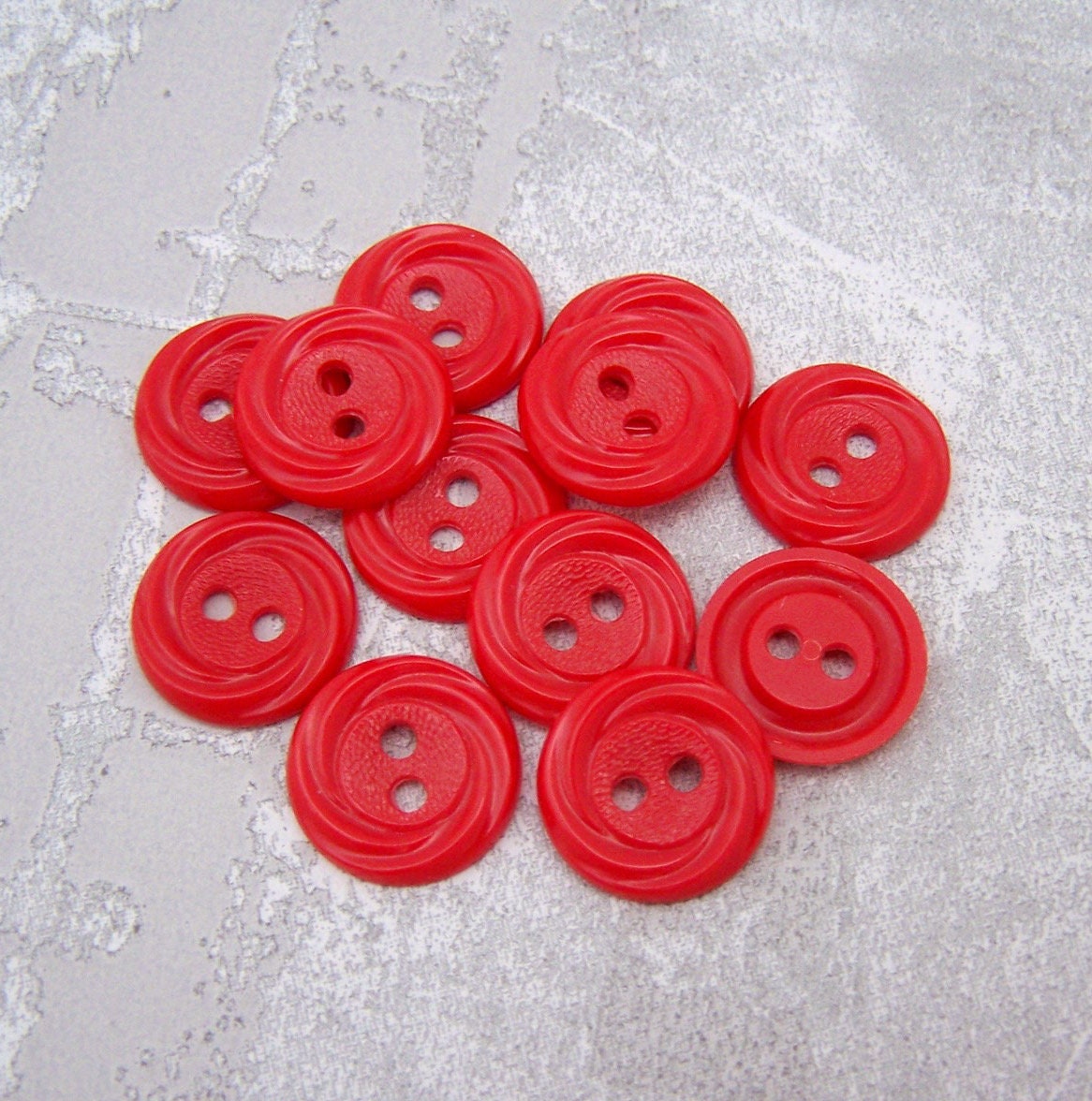 Small Red Swirl Buttons CHOOSE 11mm .43 Inch 15mm 5/8 Inch | Etsy