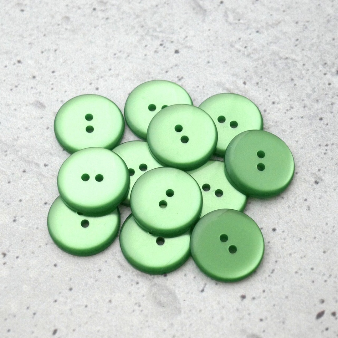 Maximum Green Buttons, 19mm 3/4 Inch Saturated Luminescent Green Sewing ...