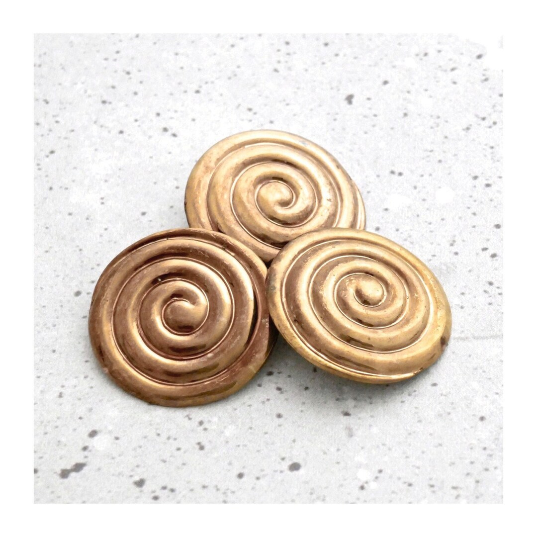 Antiqued Gold Spiral Shanks, 38mm 1-1/2 in - Metallic Gold-tone Plastic ...