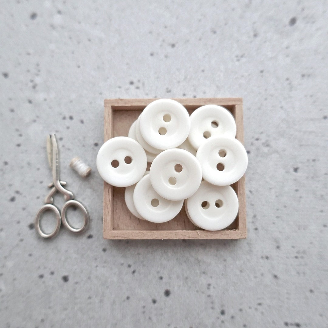 Little White Sew-throughs, 12mm 1/2 Inch - Small Glossy Neutral White ...