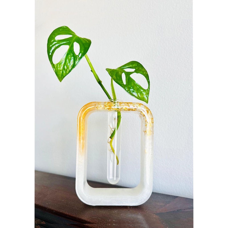 Realtor Gift Vase - 60+ Gift Ideas for 2026