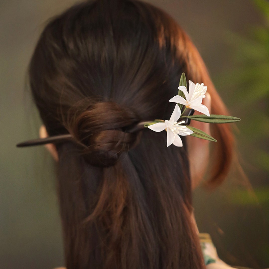 Magnolia Flower Hair Stick, Simple Sandalwood Hairpin, Coiffure ...