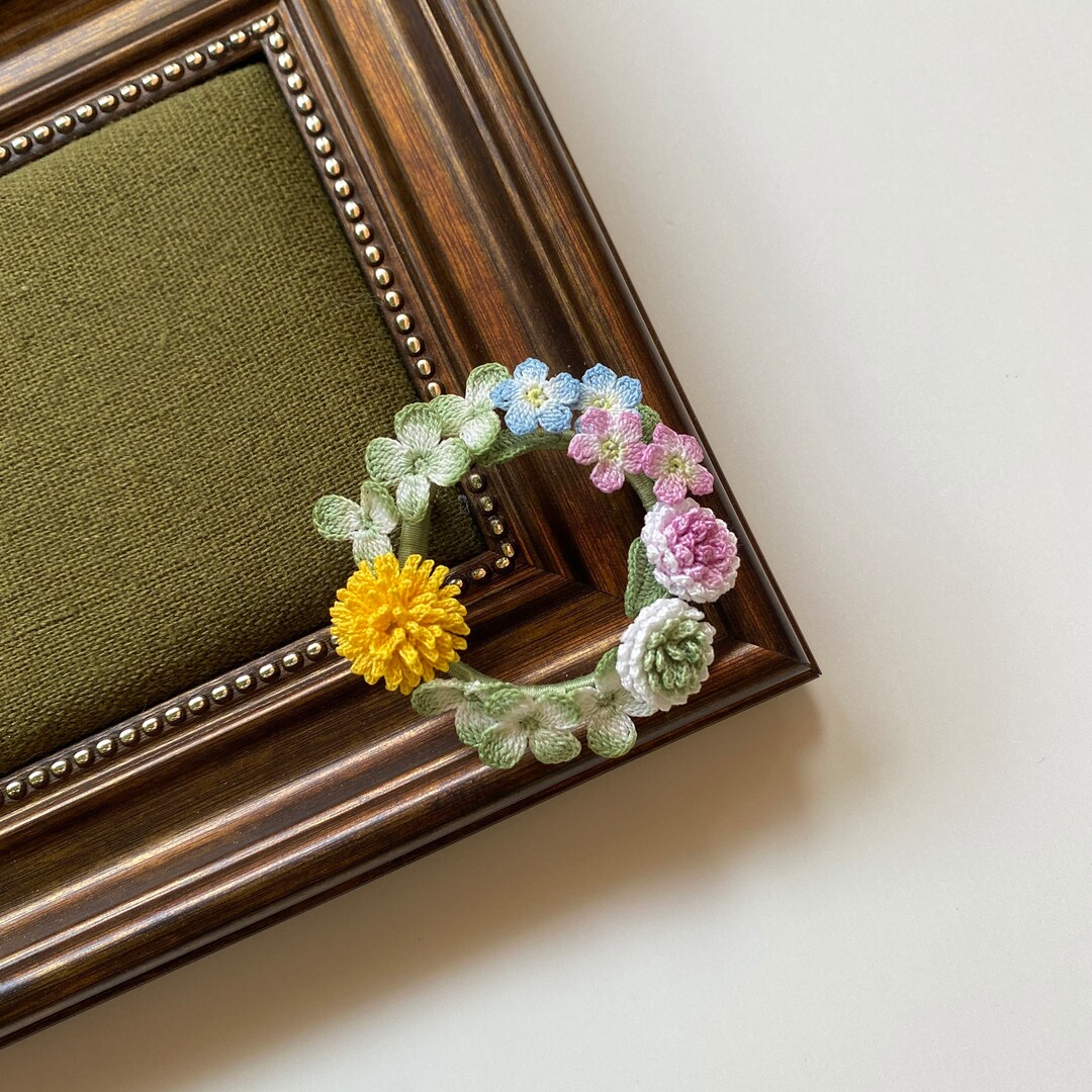 Flower Wreath Brooch, Lace Wire Knitting Brooch, Delicate Brooch ...