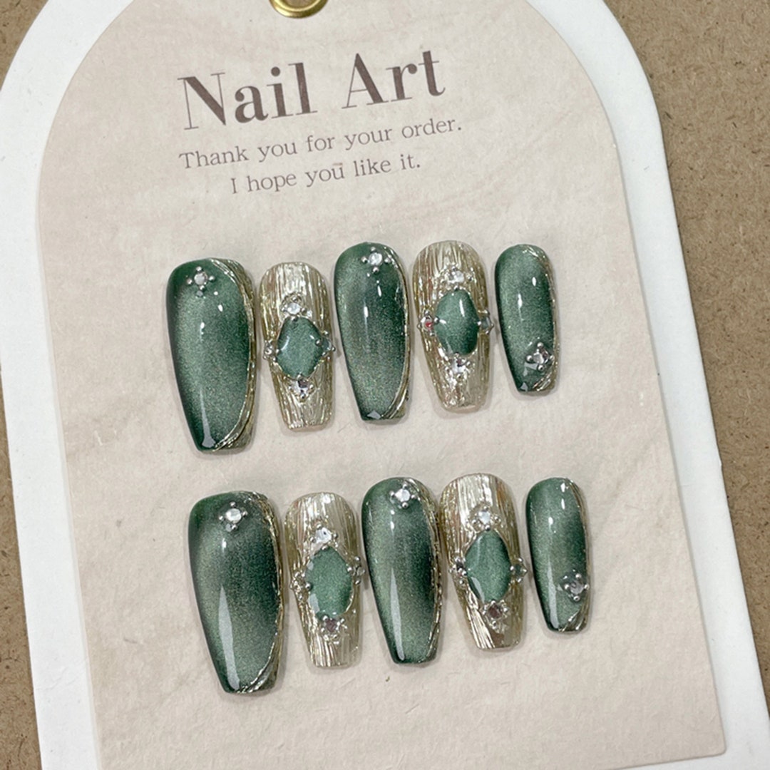 Green Cat Eye Nails, Green Buccellati Cat Eye Handmade Nails, Customizable Nail Art - Etsy