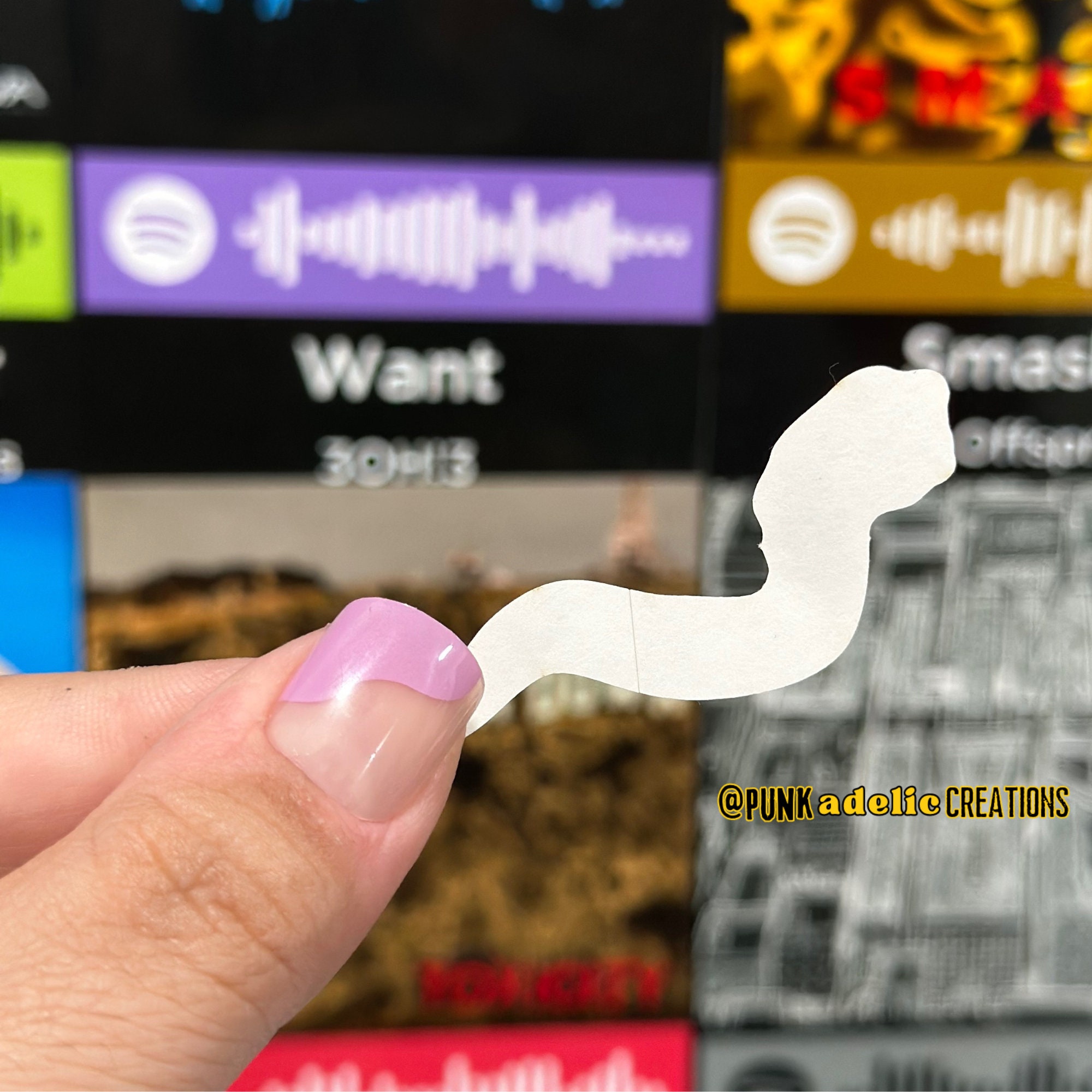 Beetlejuice Sandworm Sticker, Betelgeuse Sticker, Beetle Juice, Tim ...