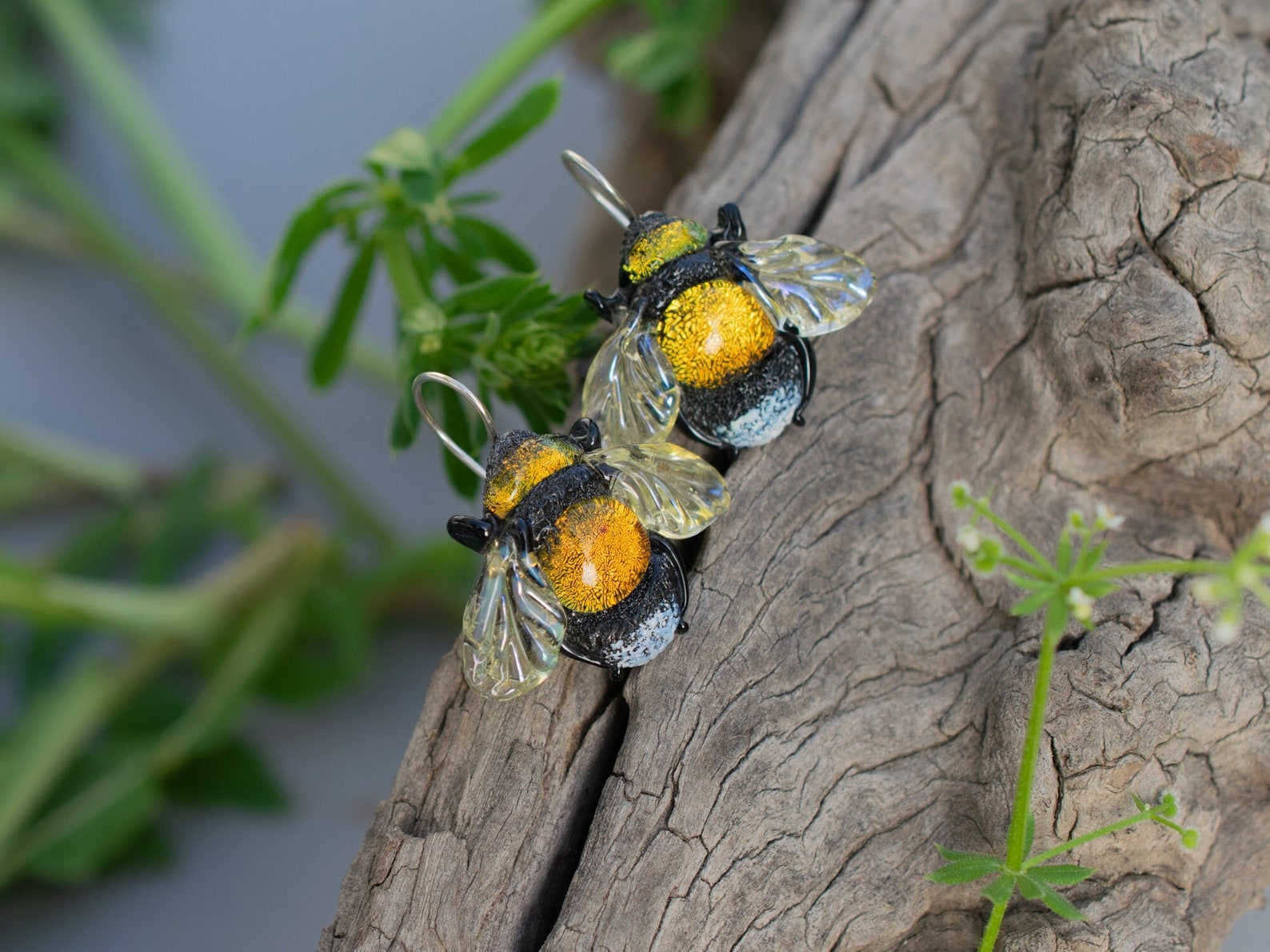 Cottagecore Bee Earrings for Women - Etsy